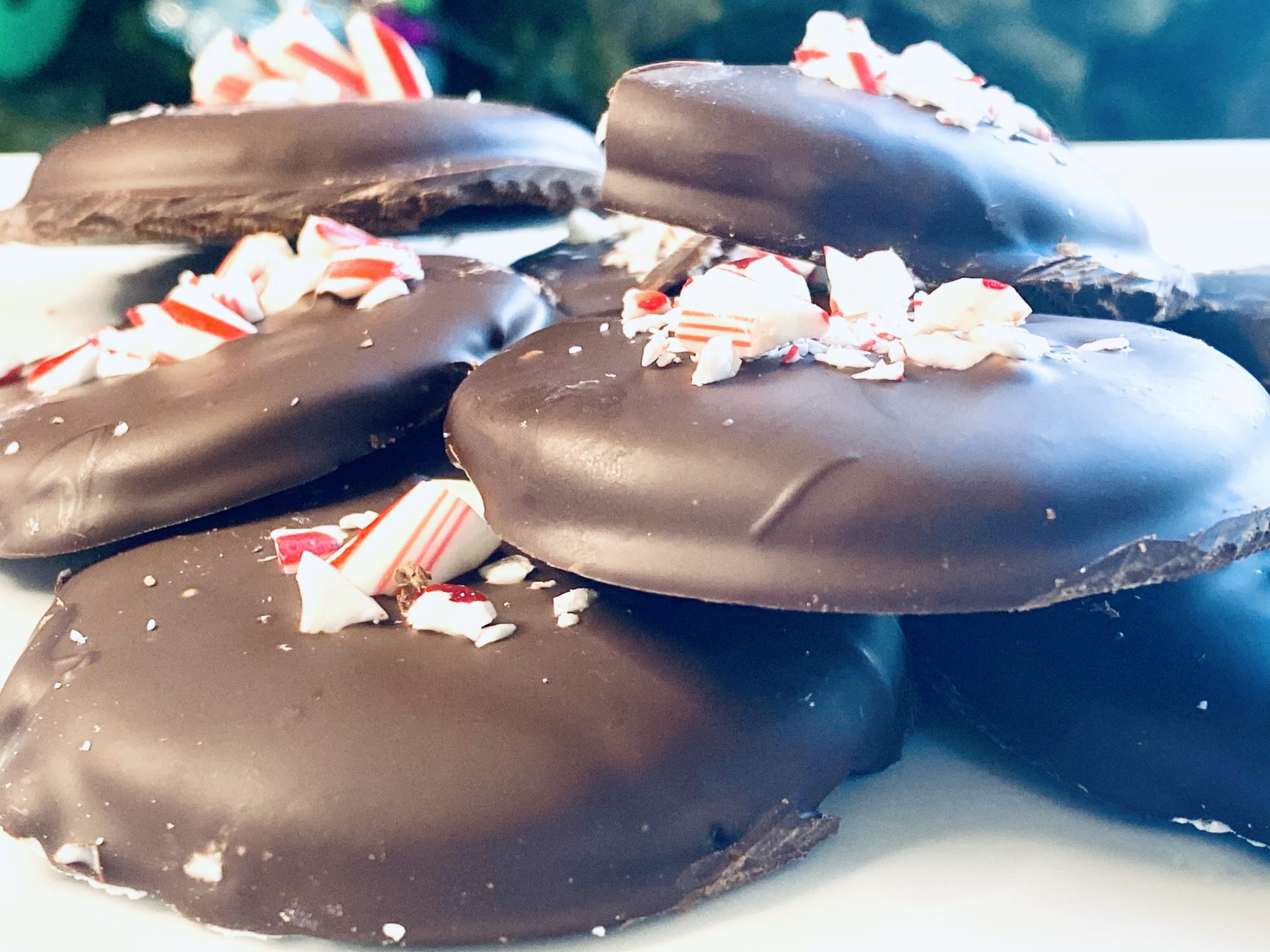 Easy Homemade Peppermint Patty Recipe - Farmhouse 1820