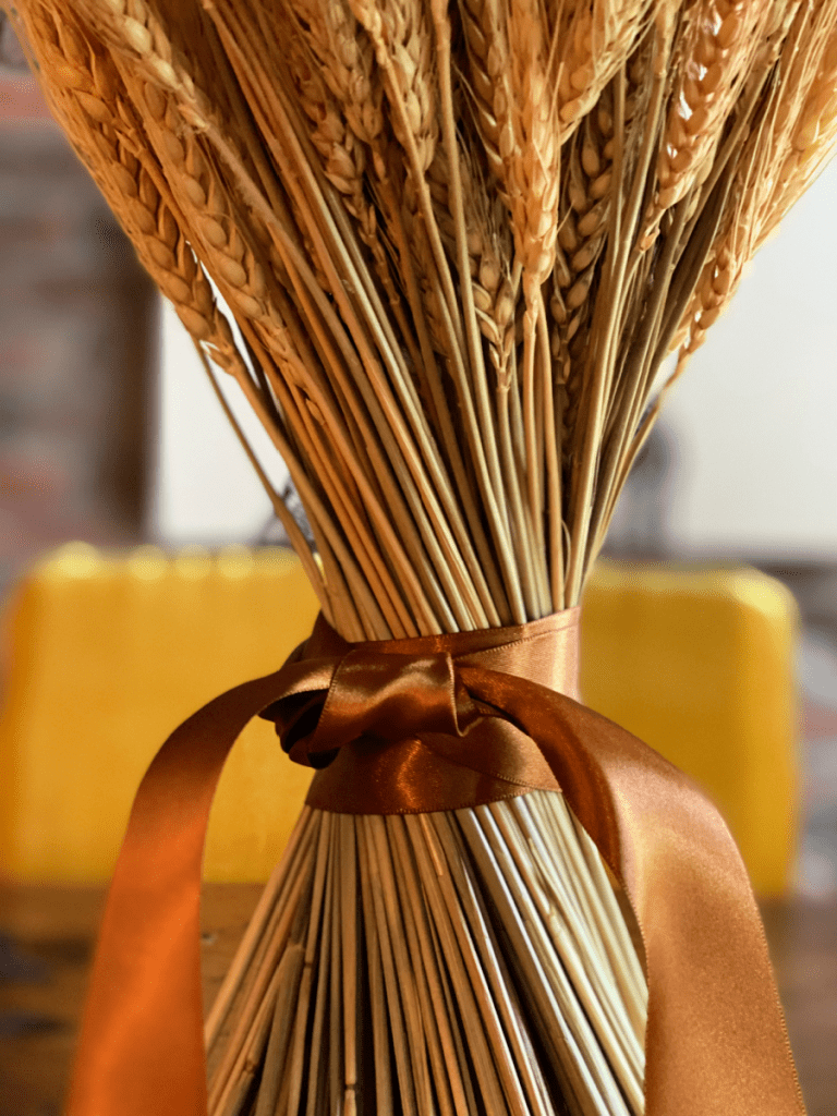 My Favorite Dried Flower Stems For Fall - Farmhouse 1820