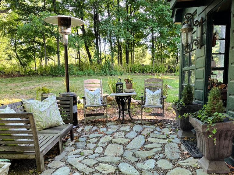 15 Of The Most Creative Backyard Decorating Ideas - Farmhouse 1820