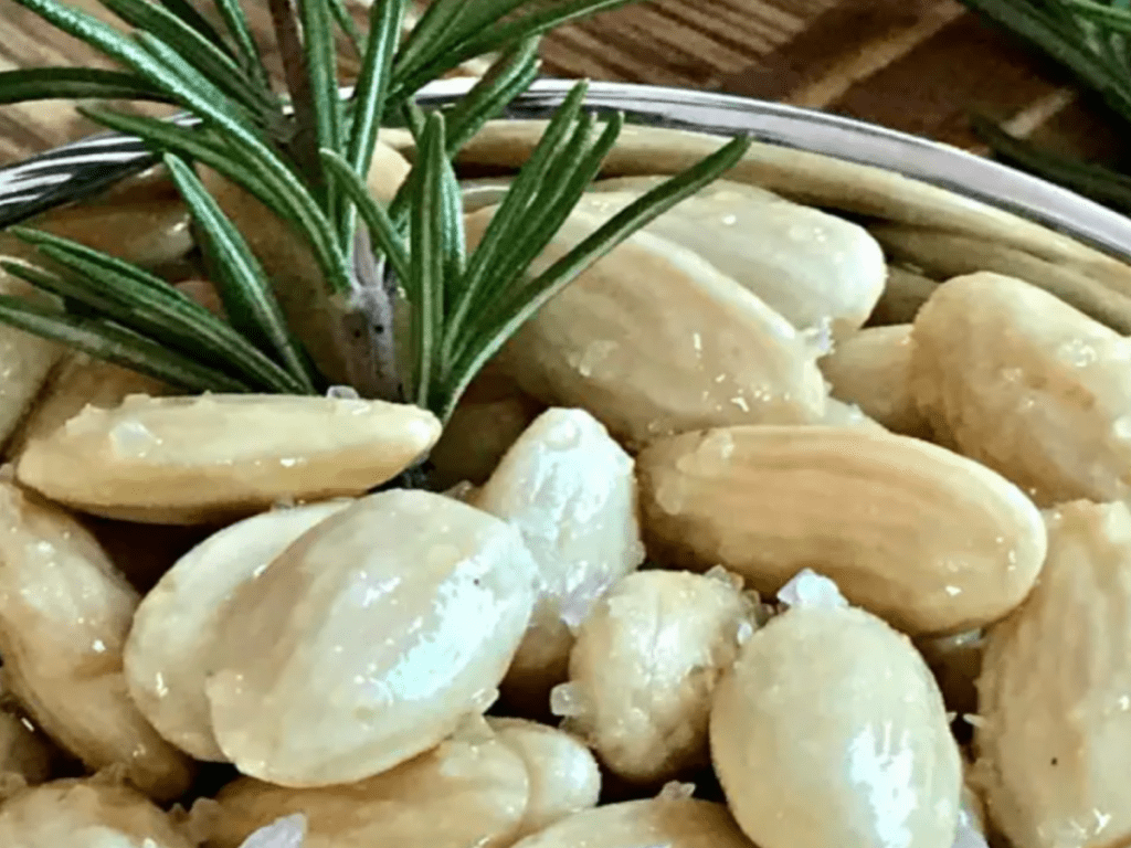 Quick And Easy Rosemary Almonds Recipe - Farmhouse 1820